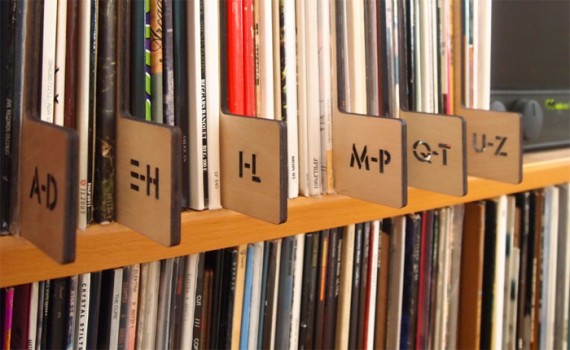 6 best methods to organize books | HireRush Blog