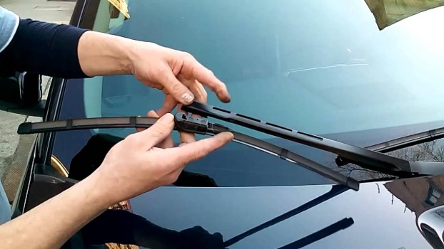 Windshield wipers replacement guide | HireRush Blog